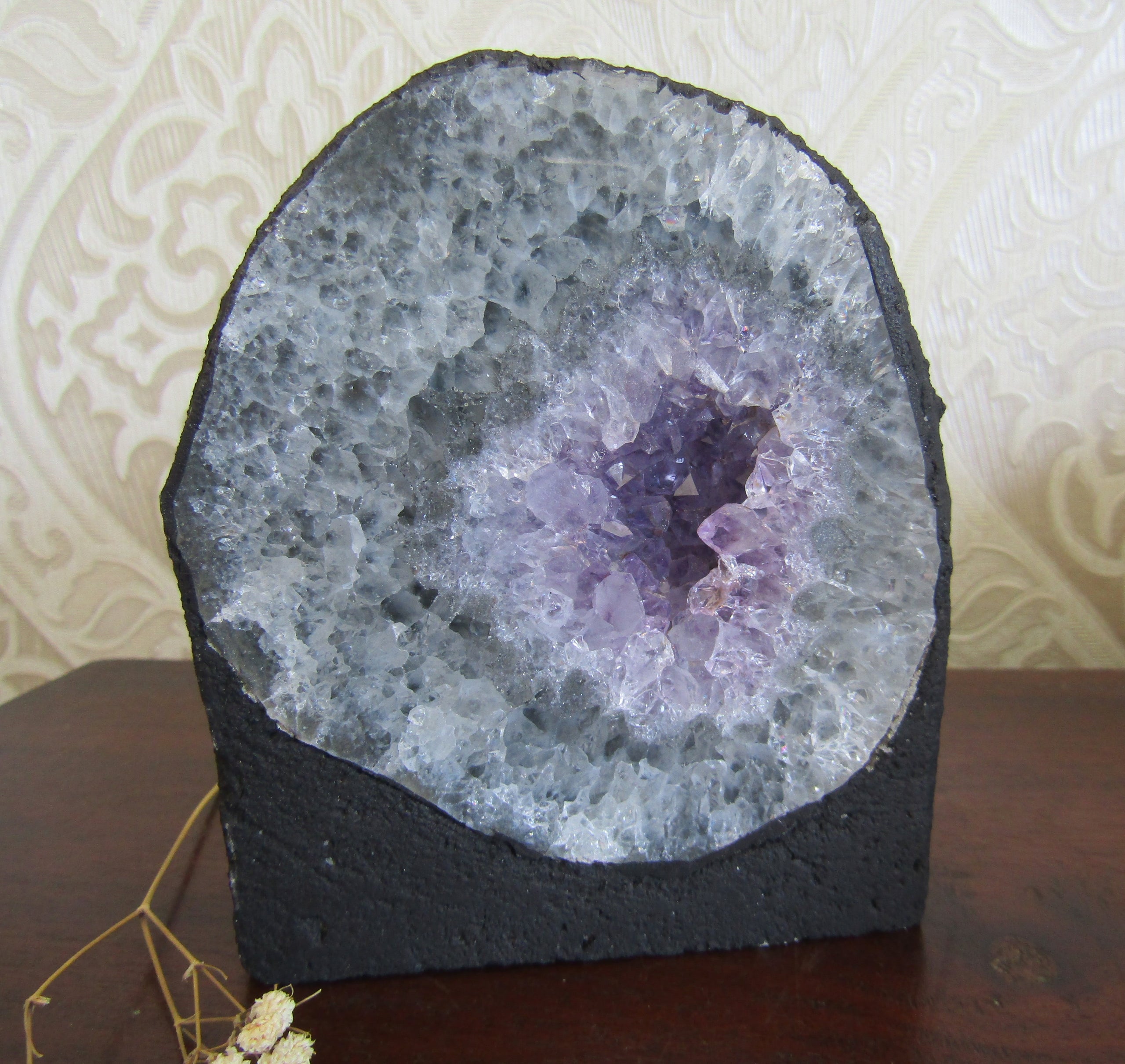 Amethyst Cave / Polished face | Crystal Kits AU